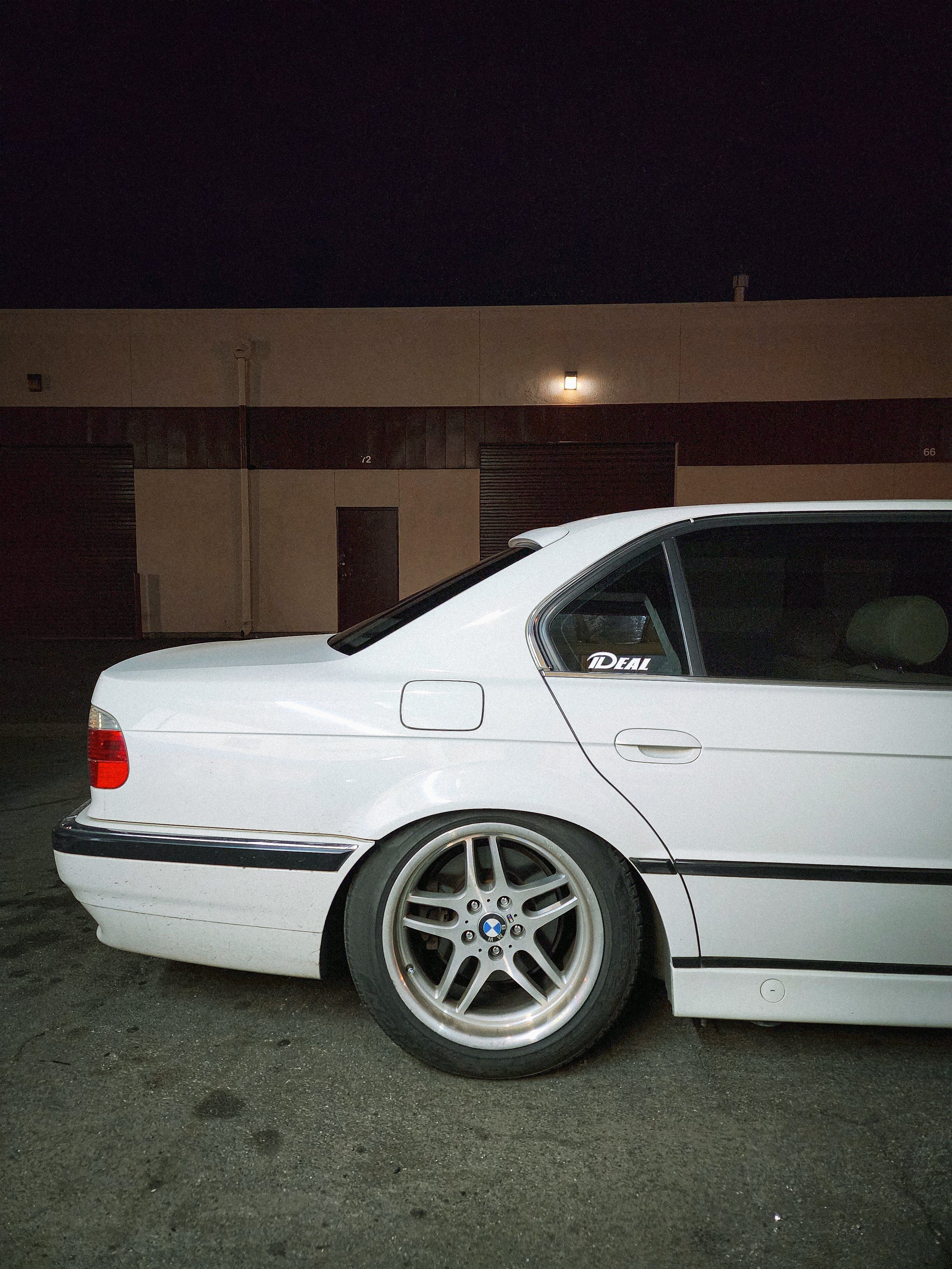 BMW E38 rear window roof spoiler, pre painted – sevenspeedshop