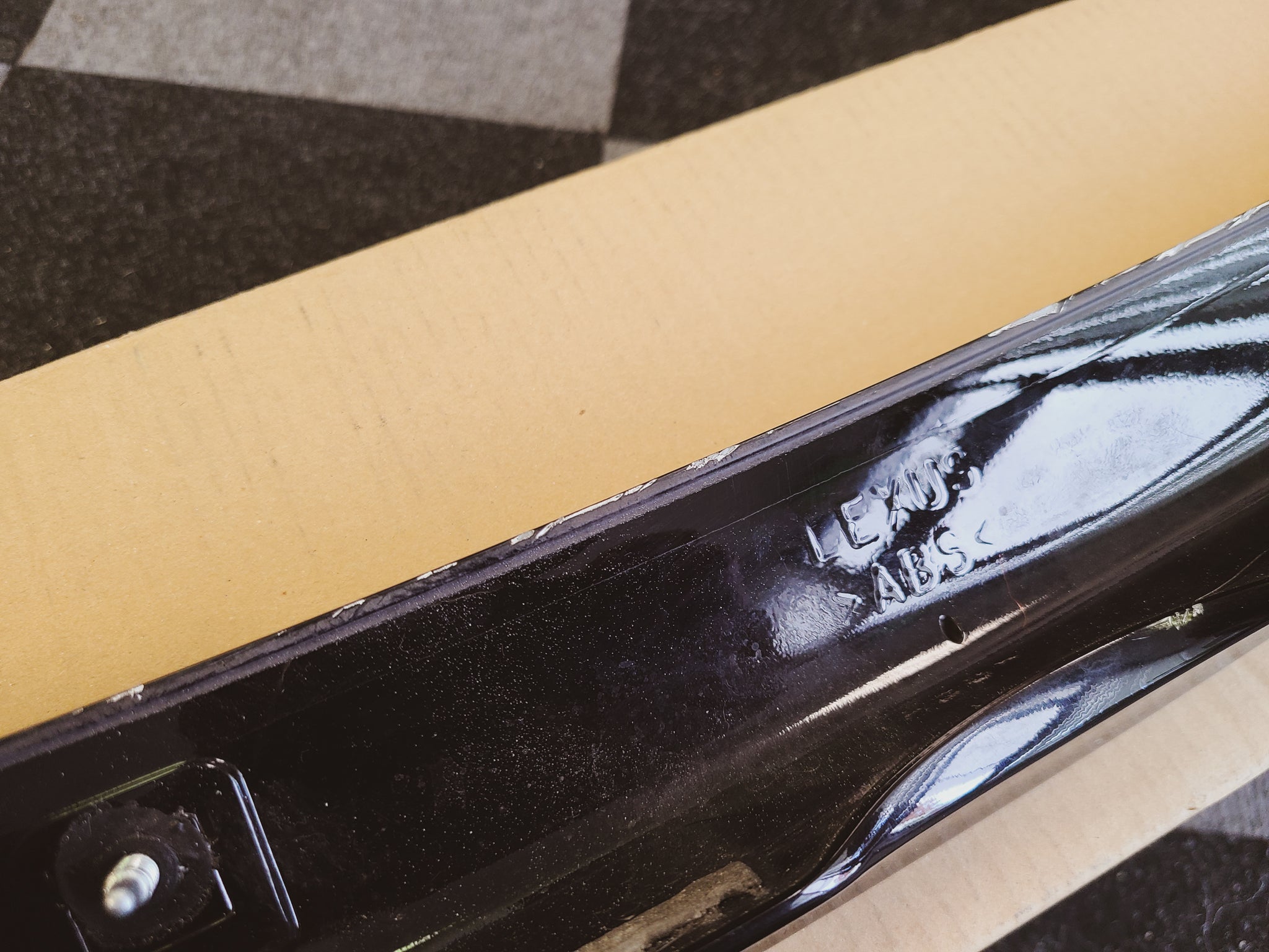 Lexus LS460 LS600hl ver.S OEM rear spoiler – sevenspeedshop